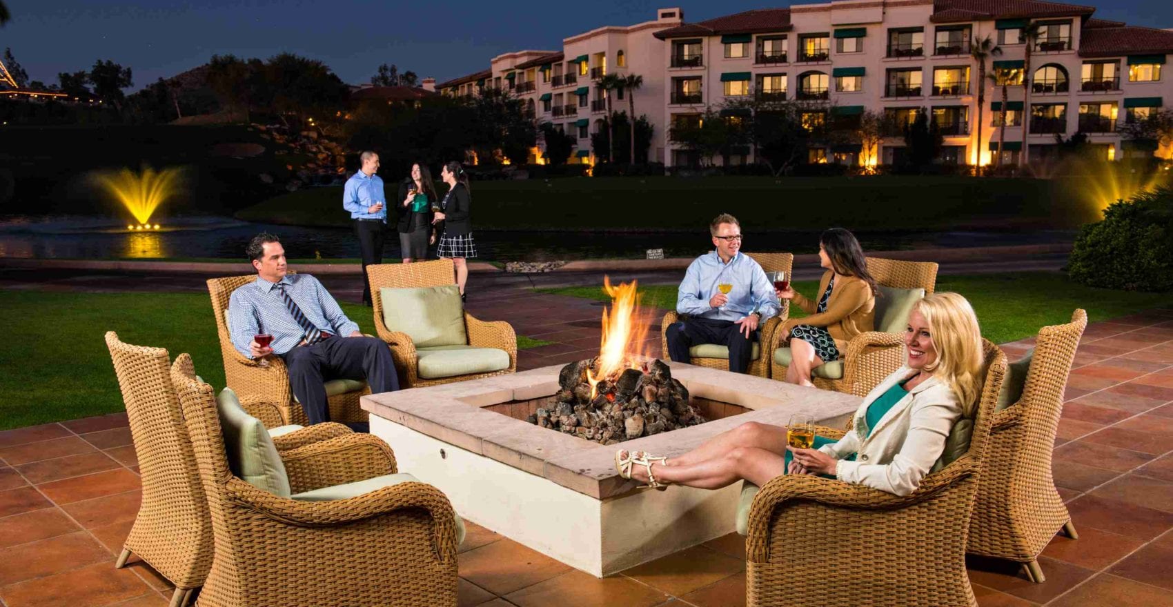 Phoenix Resort Deals & Packages | Arizona Grand Resort & Spa