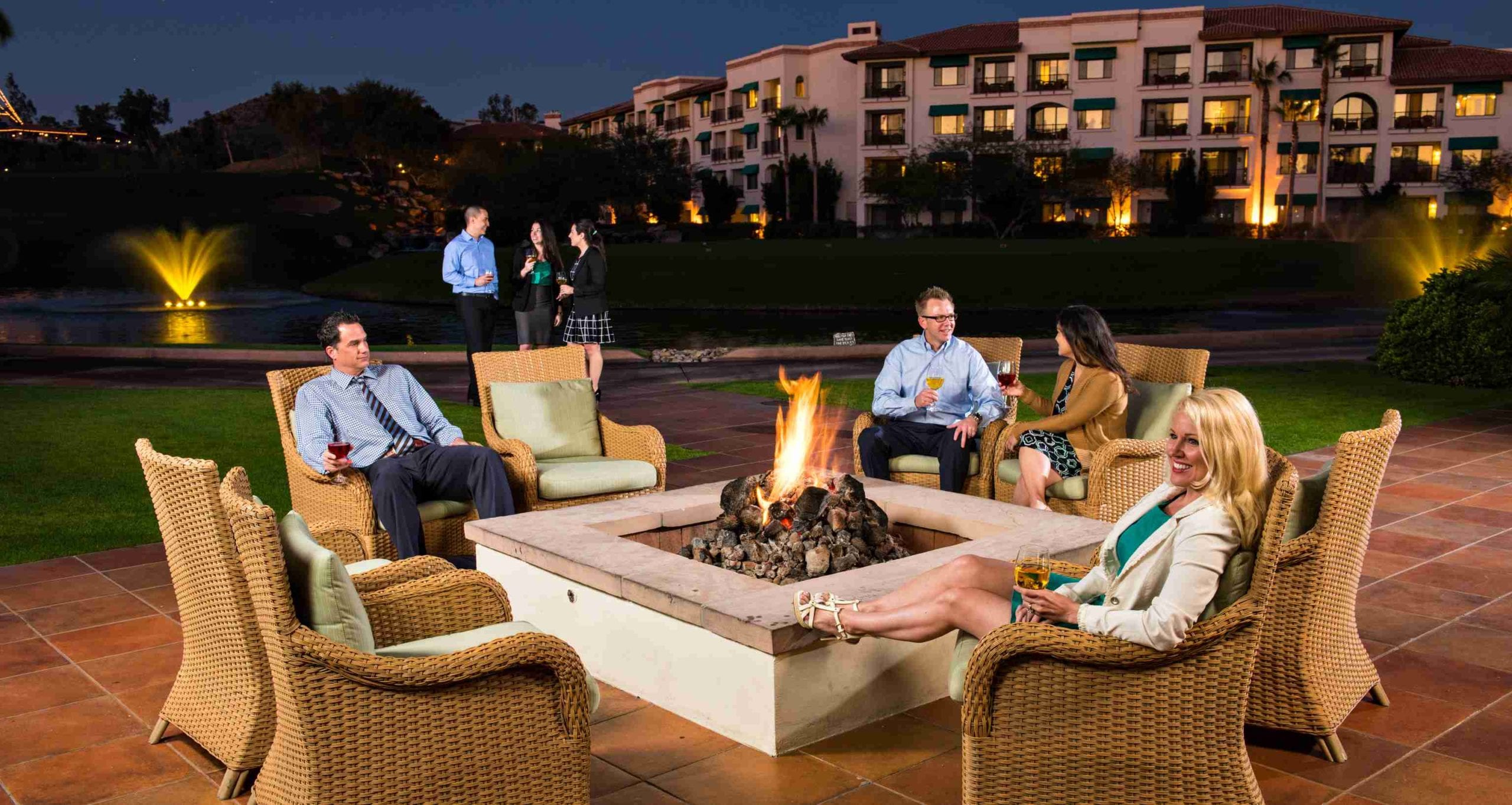 Phoenix Resort Deals & Packages | Arizona Grand Resort & Spa